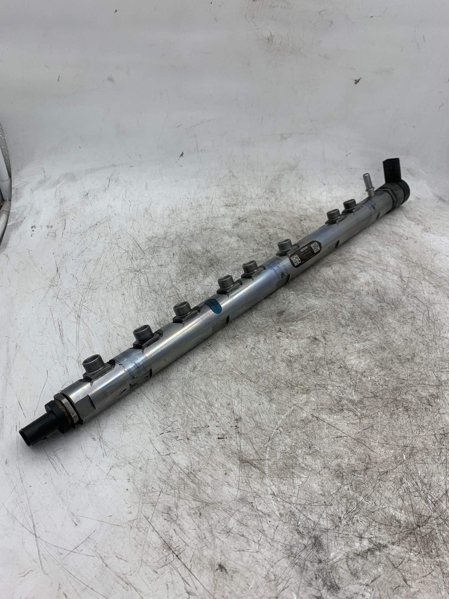 BMW 3 5 7 X SERIES N57 FUEL INJECTOR RAIL 7805423 – LRI Autoparts