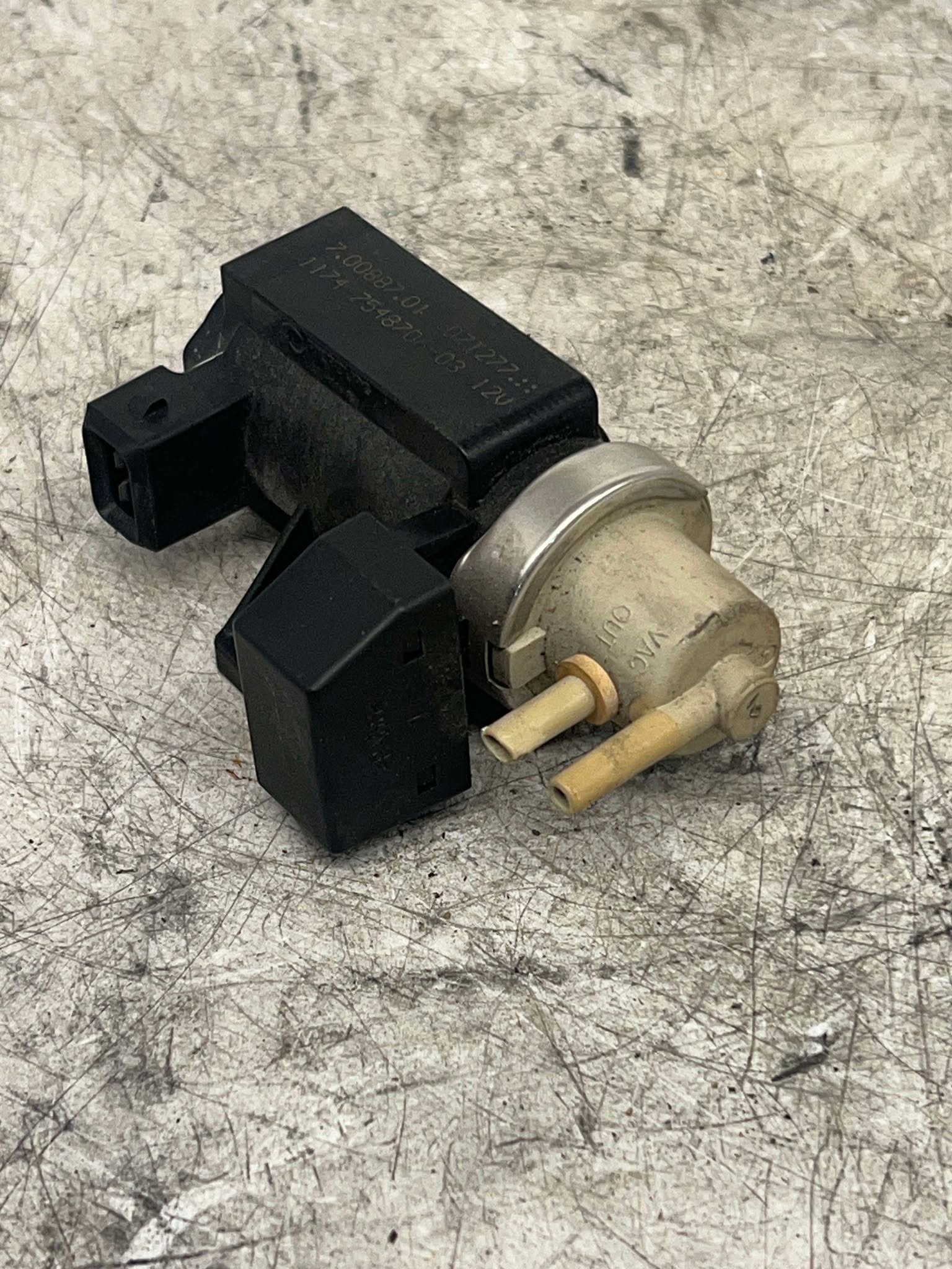 BMW N54 TURBO BOOST PRESSURE CONVERTER 7548706 – LRI Autoparts