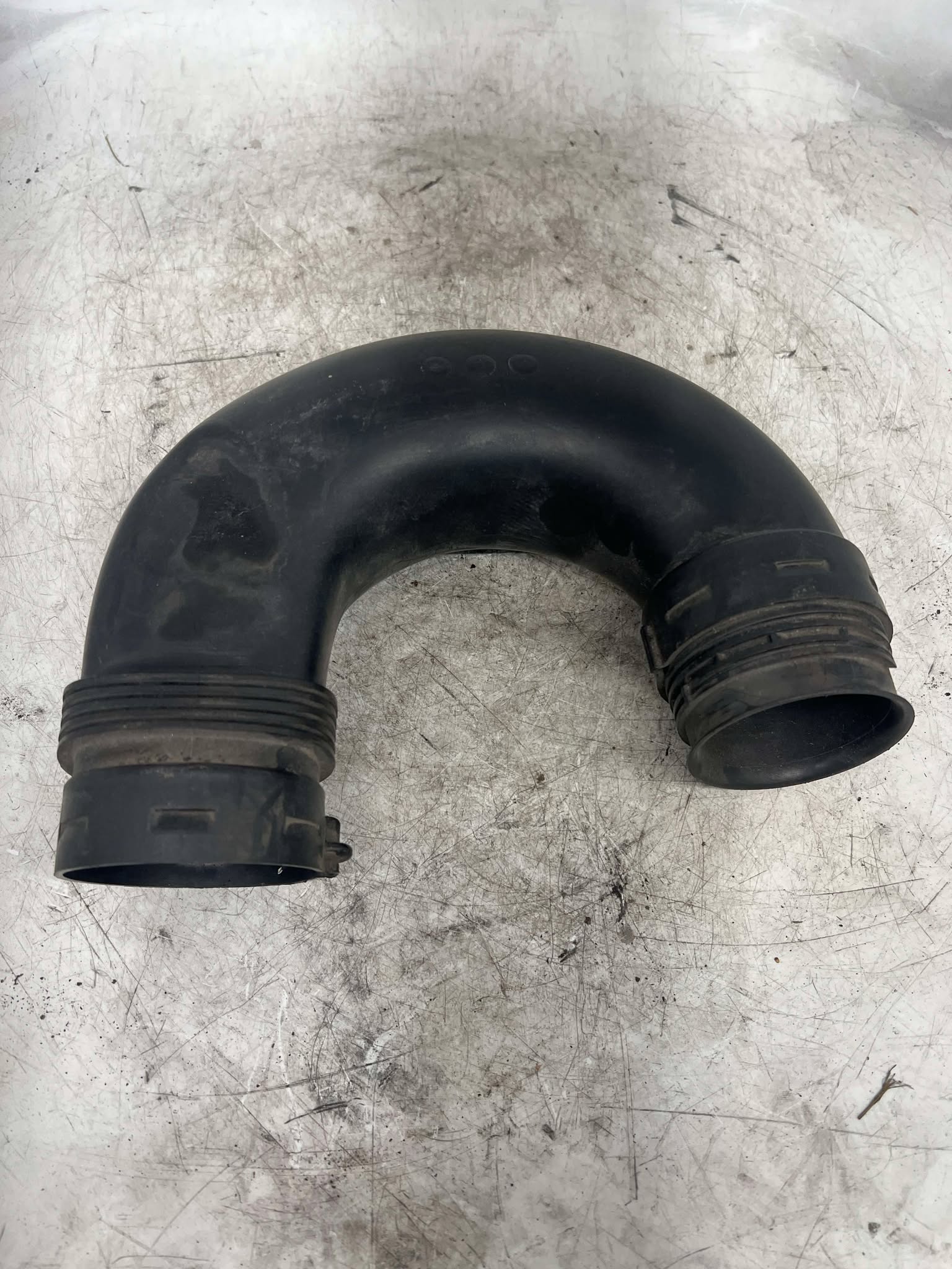 VW AUDI AIR INTAKE PIPE 1K0129618BR – LRI Autoparts