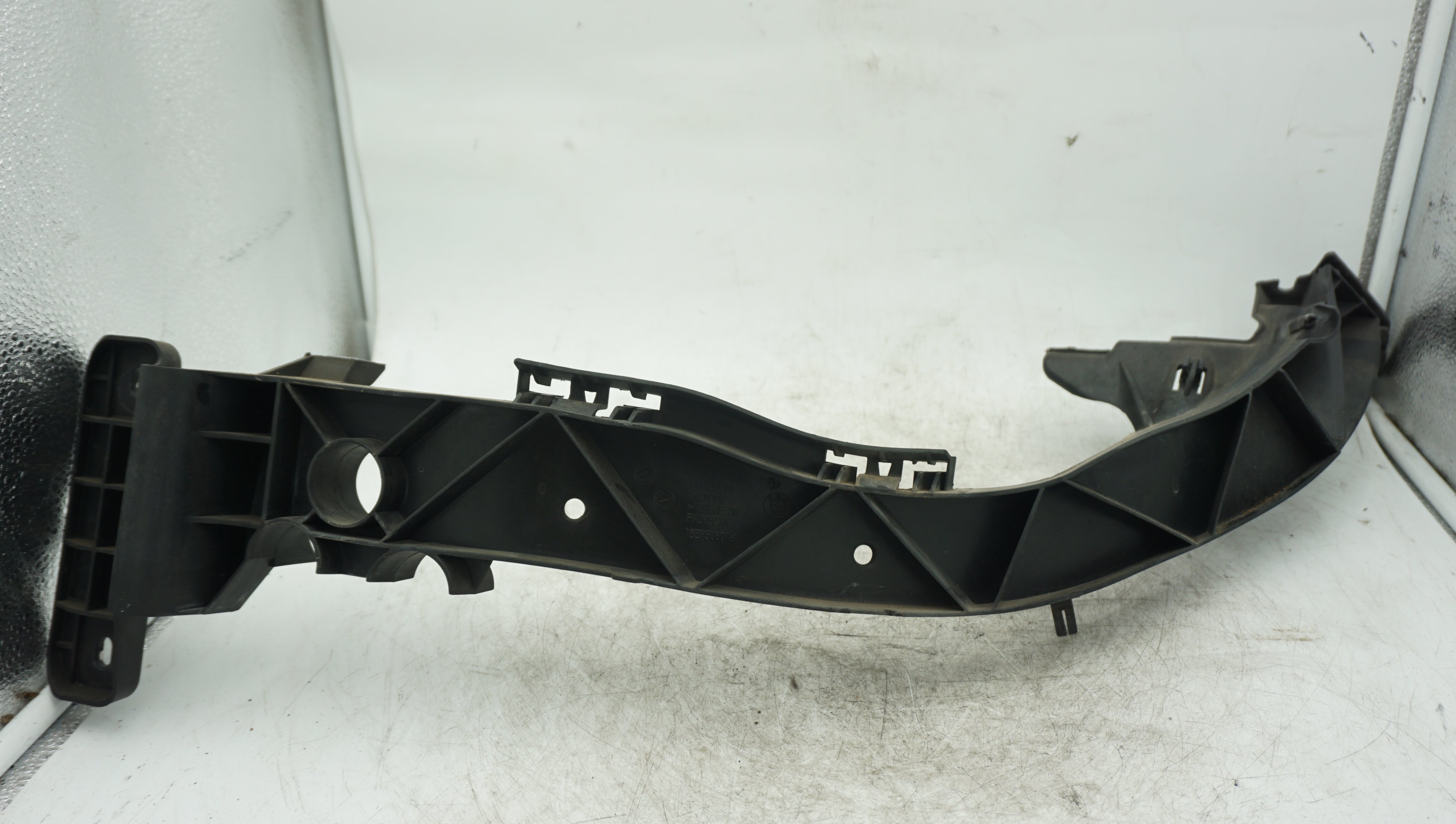 BMW 1 SERIES E82 E87 E88 LHS PASSENGER SIDE HEADLIGHT BRACKET 7148761 ...