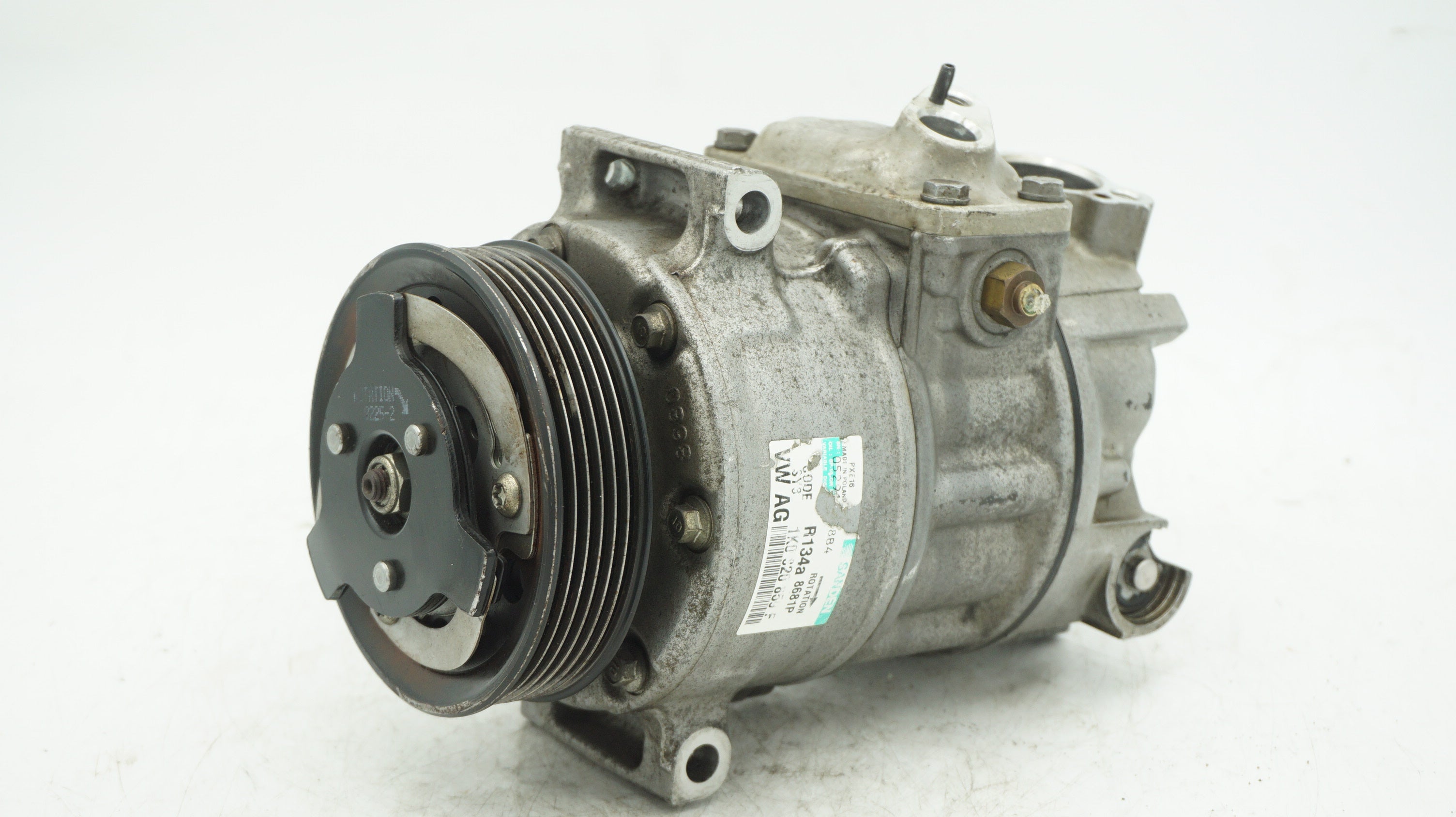 VW AUDI AIR CONDITIONING COMPRESSOR 1K0820859F – LRI Autoparts