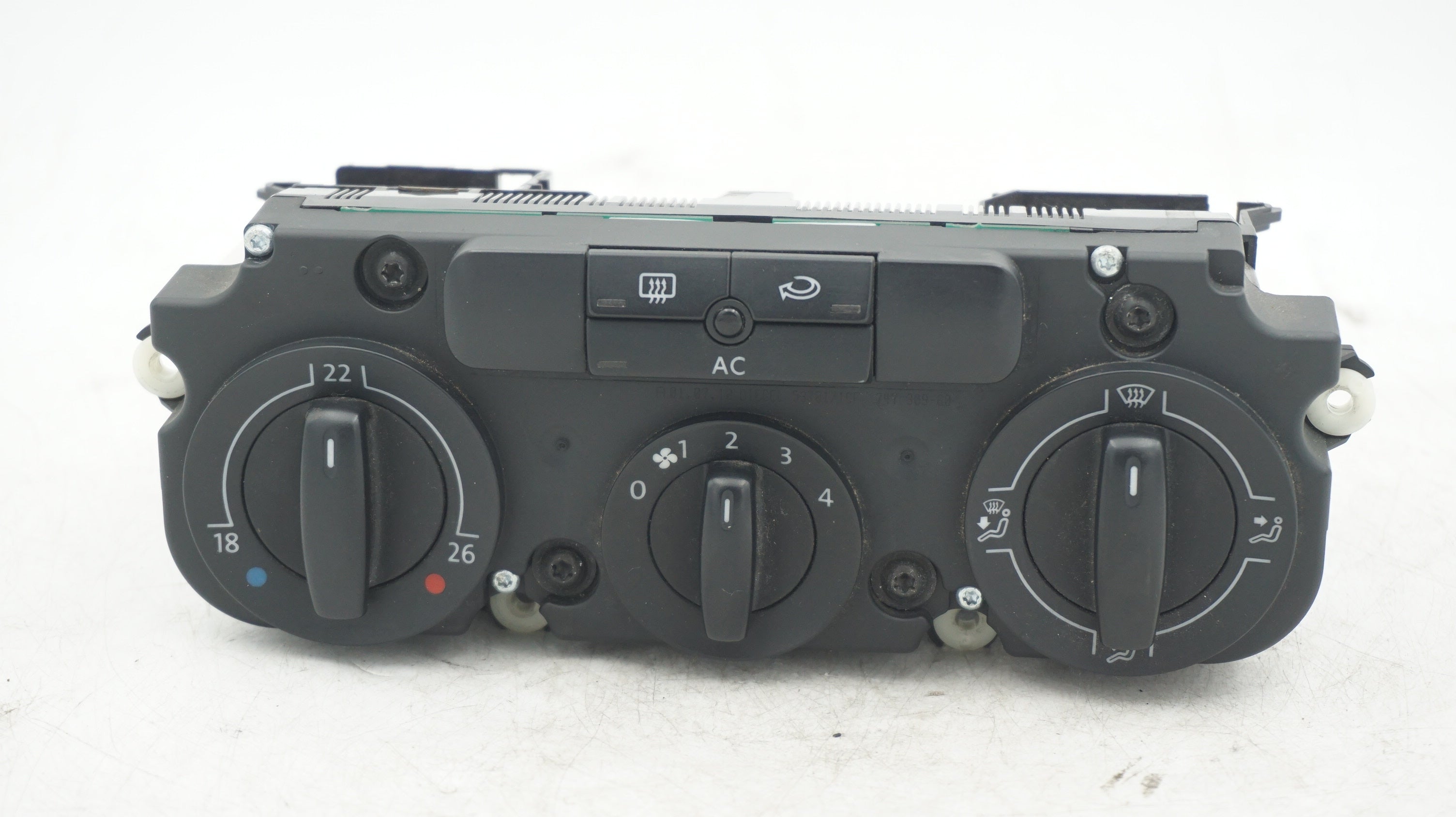 VW CADDY CLIMATE CONTROL UNIT 1T2820045 – LRI Autoparts