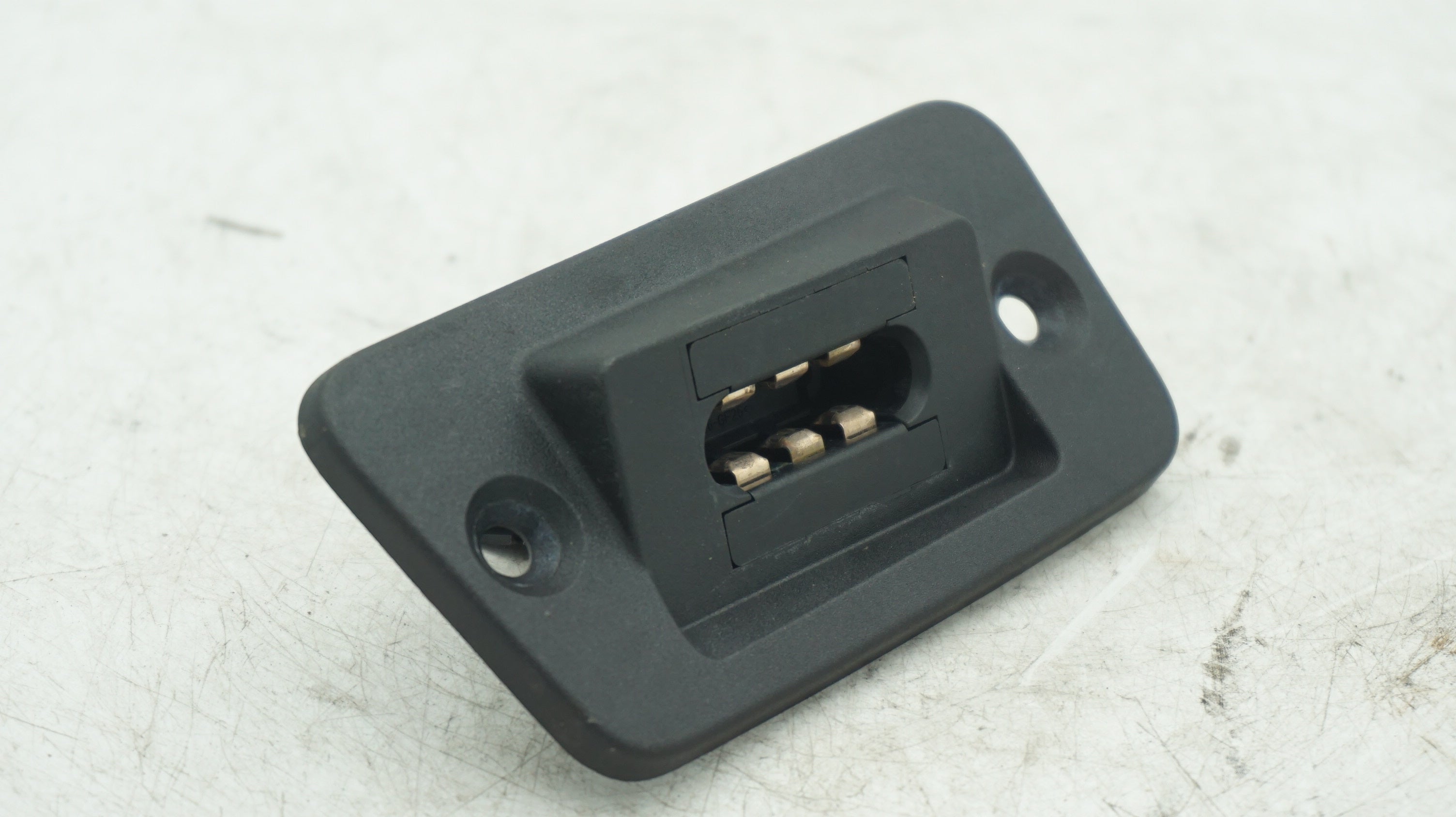 VOLKSWAGEN CADDY LEFT SLIDING DOOR CONTACT CONNECTOR 2k0907496 – LRI ...