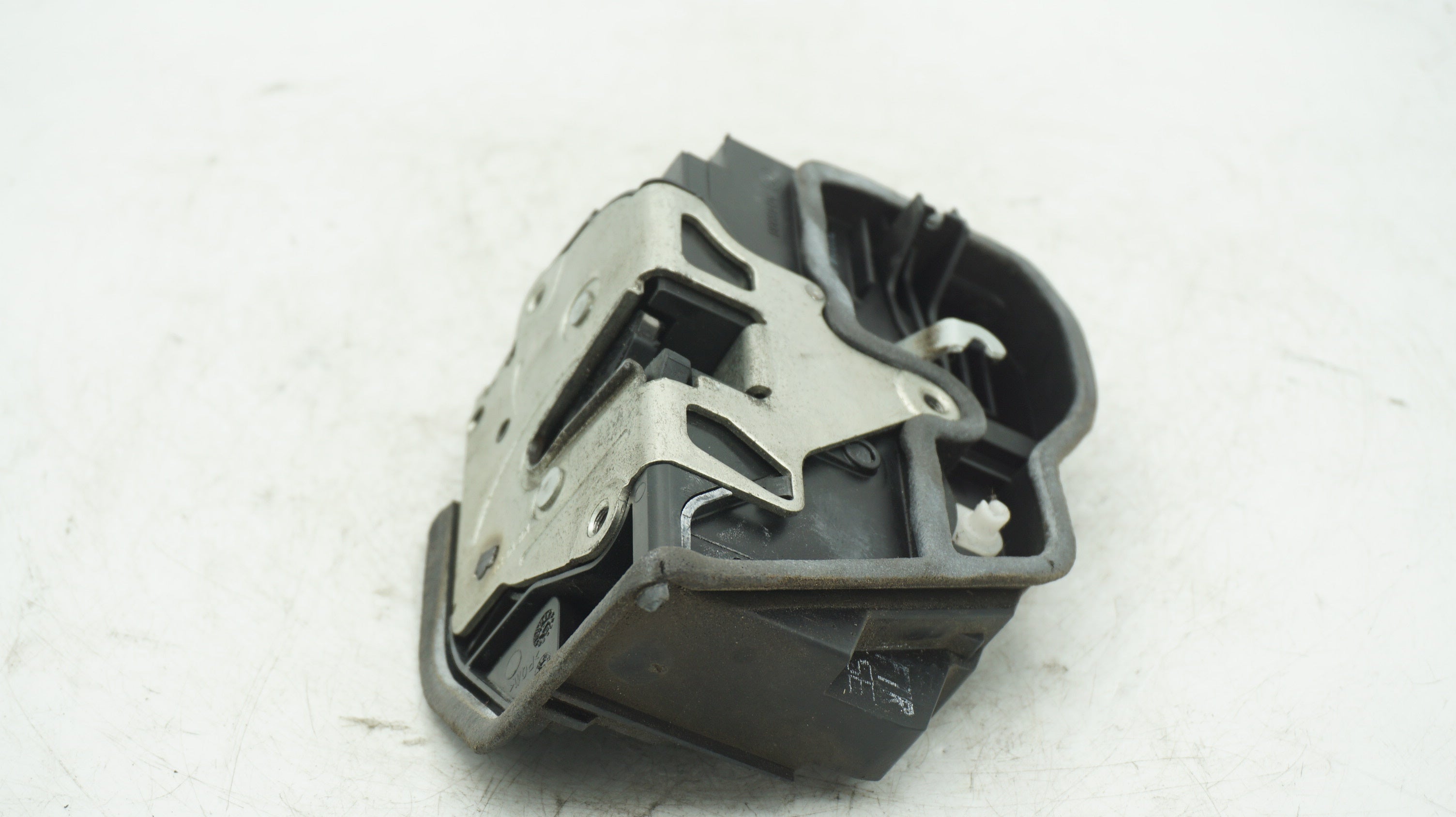 BMW 3 SERIES E90 RHS FRONT DRIVER DOOR LOCK ACTUATOR 7202144 – LRI ...